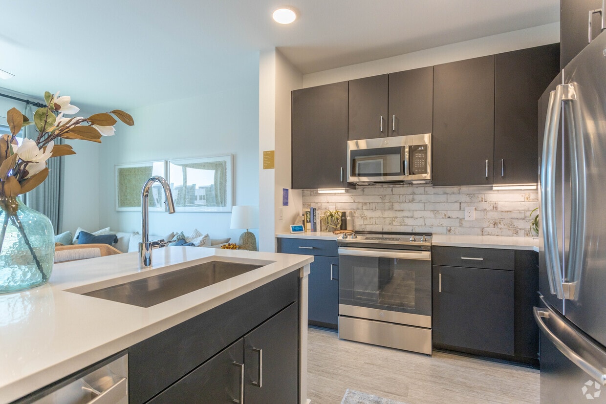 HAUS Memorial Park - 6400 Washington Ave Houston, TX 77007 | Apartments.com
