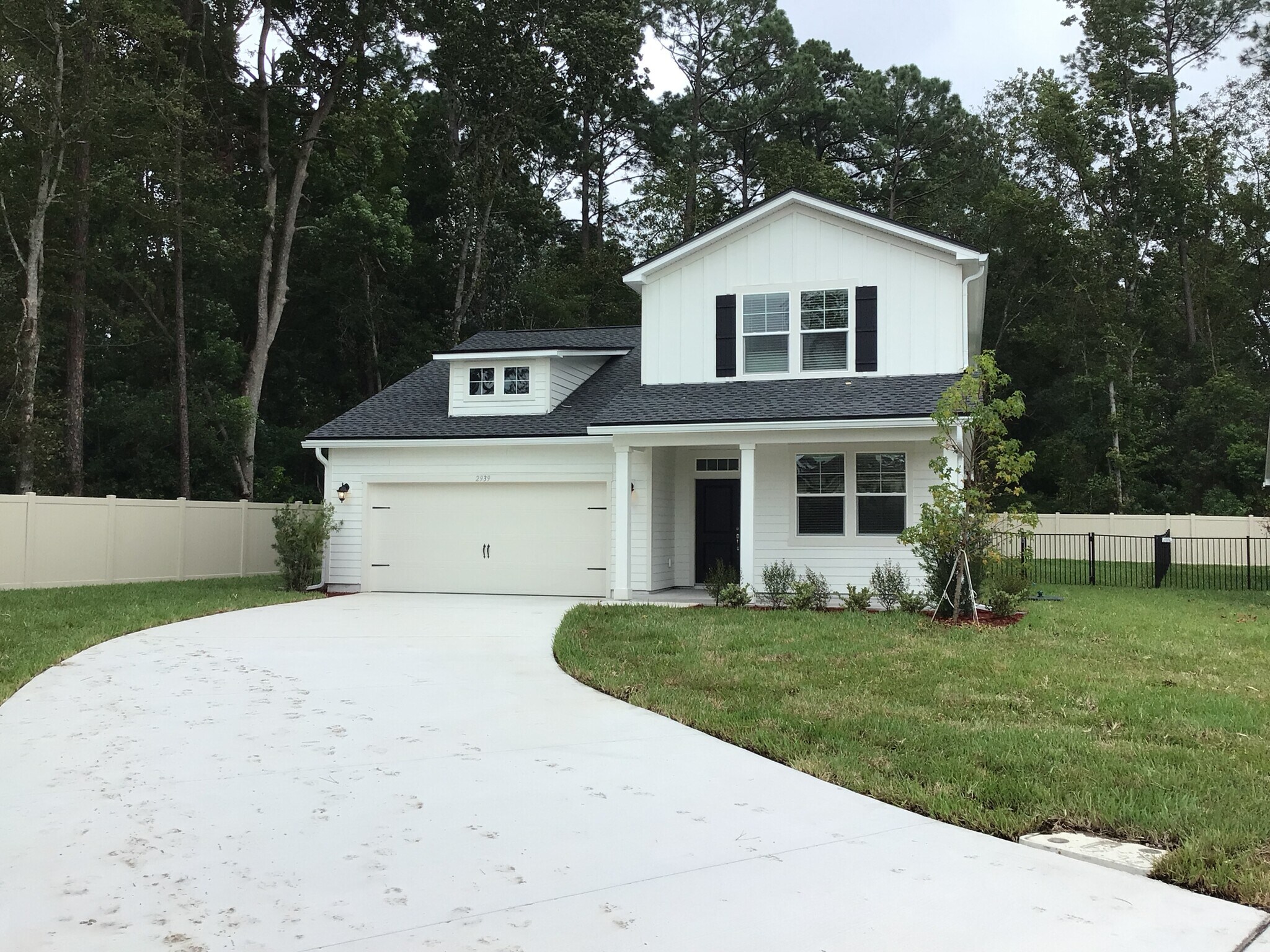 2939 Hill Valley Ln, Jacksonville, FL 32216 | Apartments.com