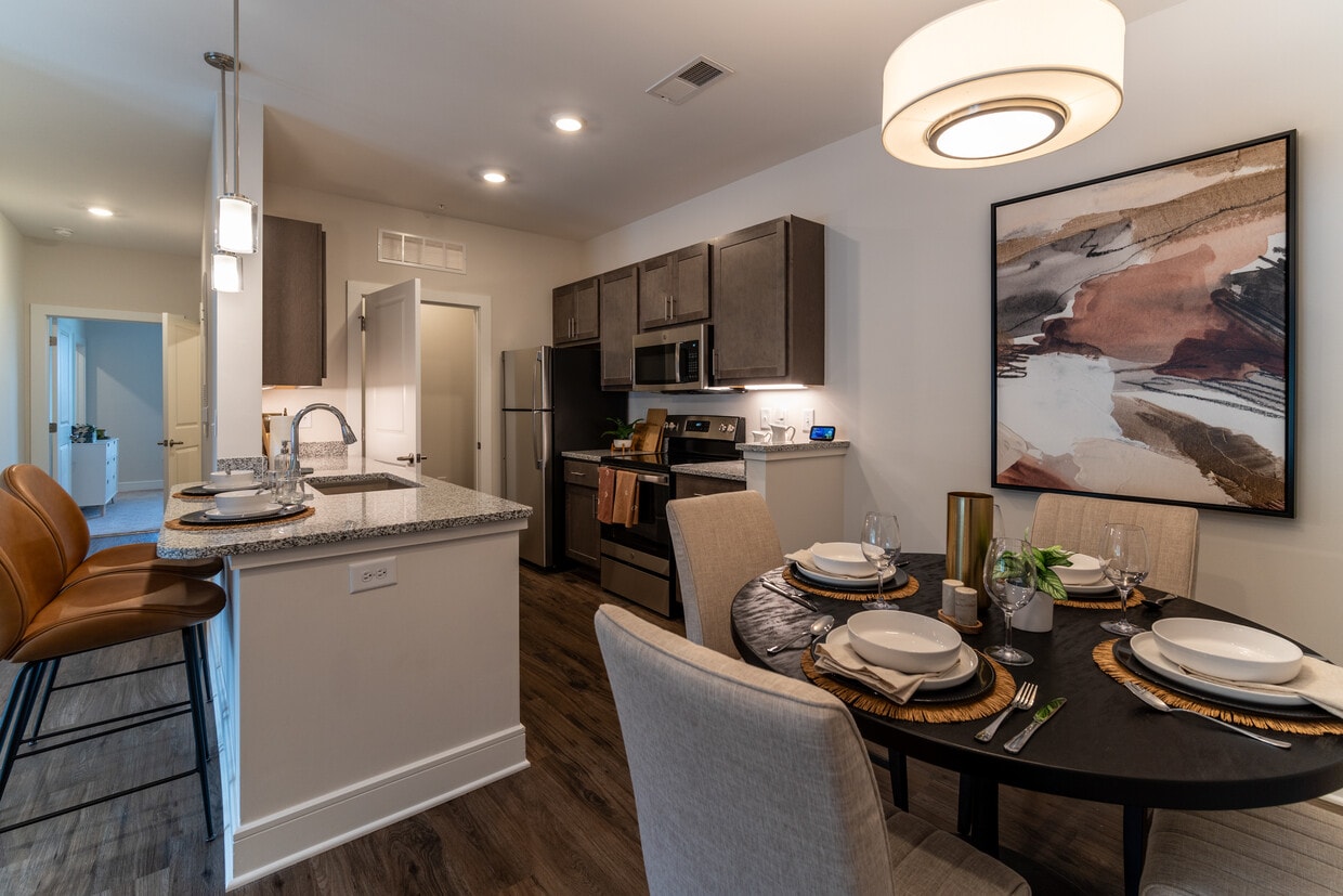 Streams at Battery Park - 250 Battery Park Cir Anderson, SC 29621 ...
