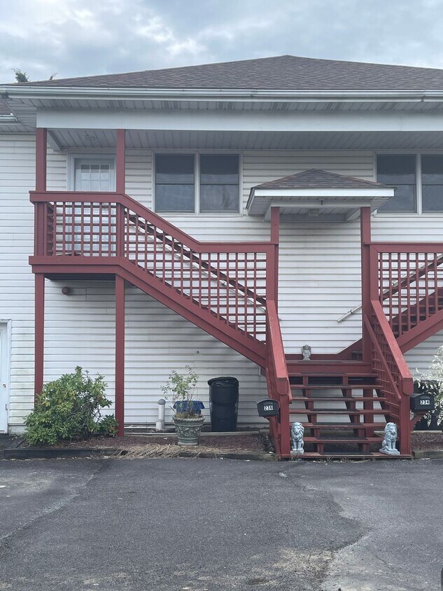 244 South St Unit 236 South Street, Nazareth, PA 18064 - Room for Rent ...