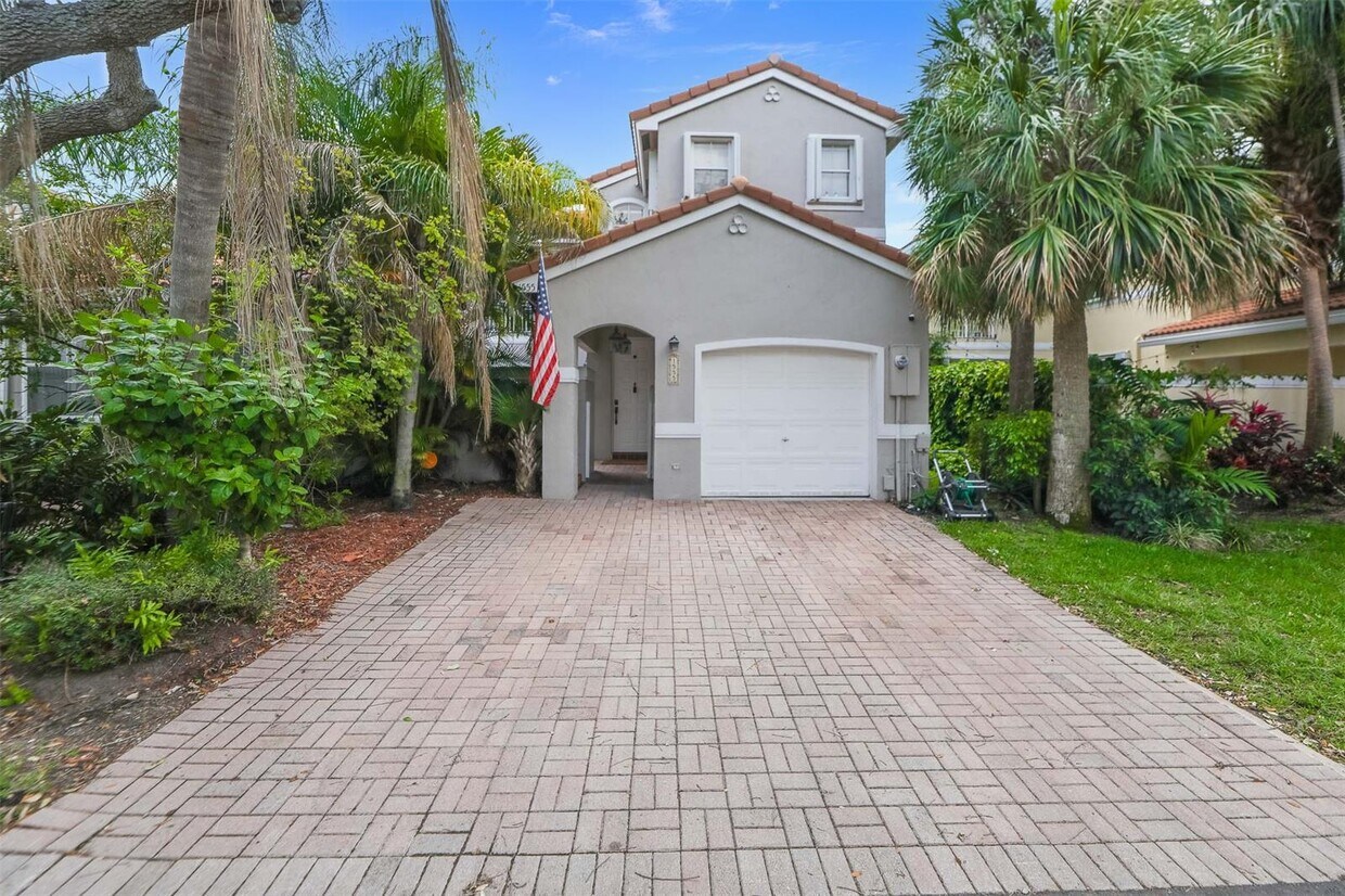 1555 Yellowheart Way, Hollywood, FL 33019 - Townhome Rentals in ...