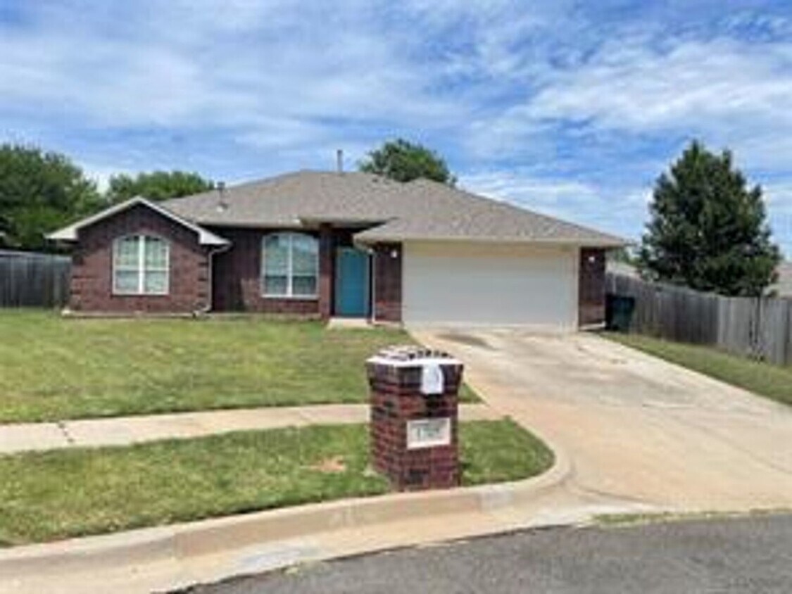 1705 Teakwood Cir, Norman, OK 73071 - House Rental in Norman, OK | Apartments.com