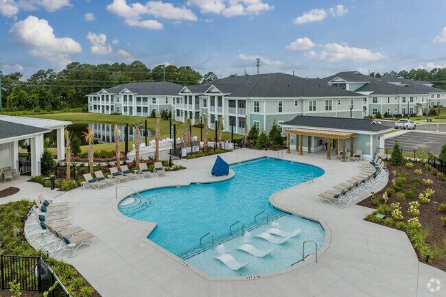 Springlake at Carolina Apartments for Rent with a Garage - Myrtle Beach ...