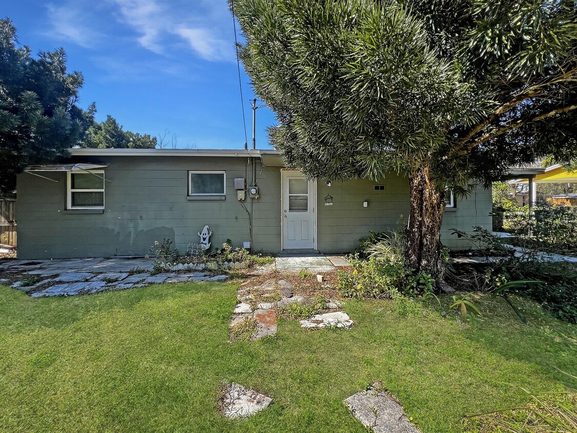 24 Andros St, Lehigh Acres, FL 33936 - House Rental in Lehigh Acres, FL ...