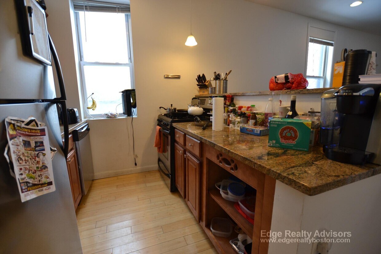 30 Newton St Unit 1, Boston, MA 02135 - 30 Newton St Boston, MA 02135 ...
