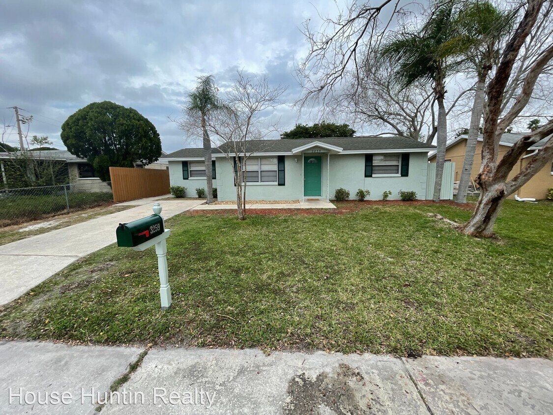3259 Jackson Dr, Holiday, FL 34691 - House Rental in Holiday, FL ...