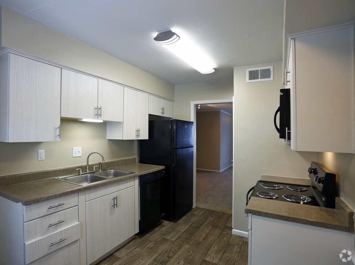 The Sterling - 4848 Alameda St Corpus Christi, TX 78412 | Apartments.com