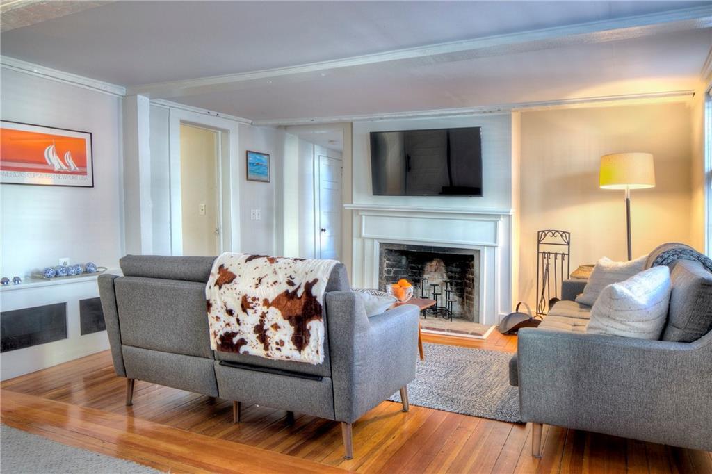 37 William St Unit 1, Newport, RI 02840 - Condo for Rent in Newport, RI ...