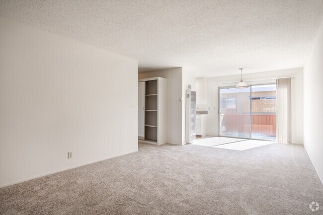 Wavecrest Lanai Apartments - 2028 Franciscan Way Alameda, CA ...