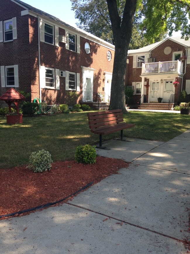 260-51 73rd Ave Unit 1st floor Glen Oaks, Queens, NY 11004 - 260-51 ... 260-51 73rd Ave Unit 1st floor Glen Oaks, Queens, NY 11004 - 260-51 ...