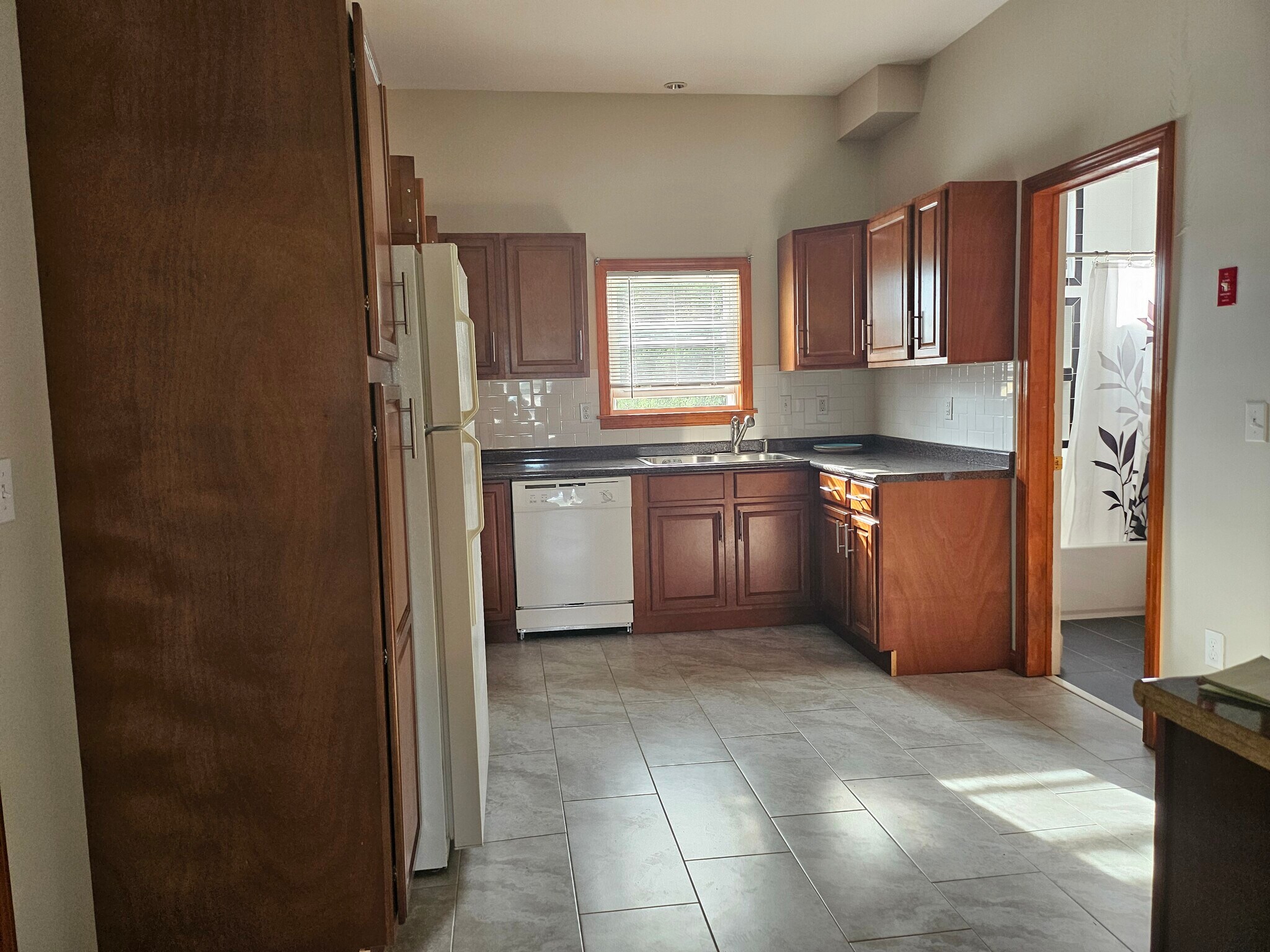 144 Broad St Unit Apt 1, Cumberland, RI 02864 - 144 Broad St Cumberland ...