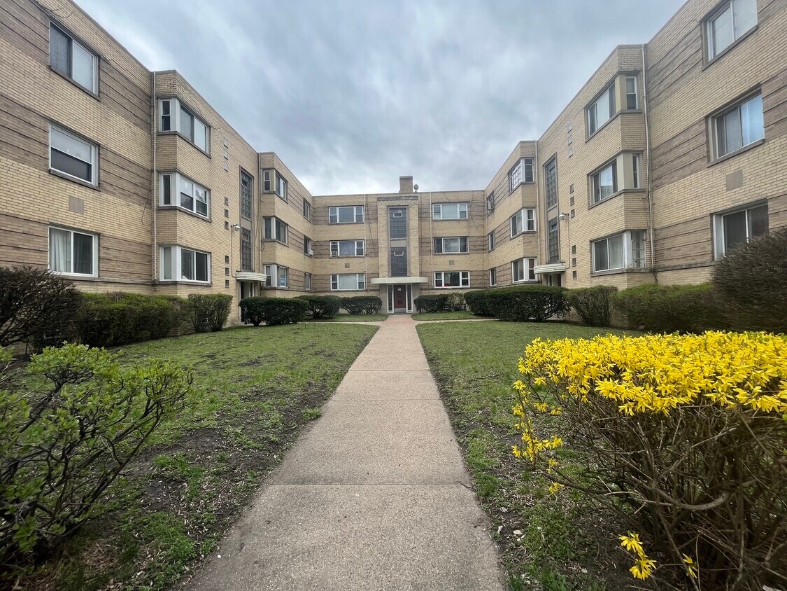 2055 E 72nd St Unit 3W, Chicago, IL 60649 - Condo for Rent in Chicago ...