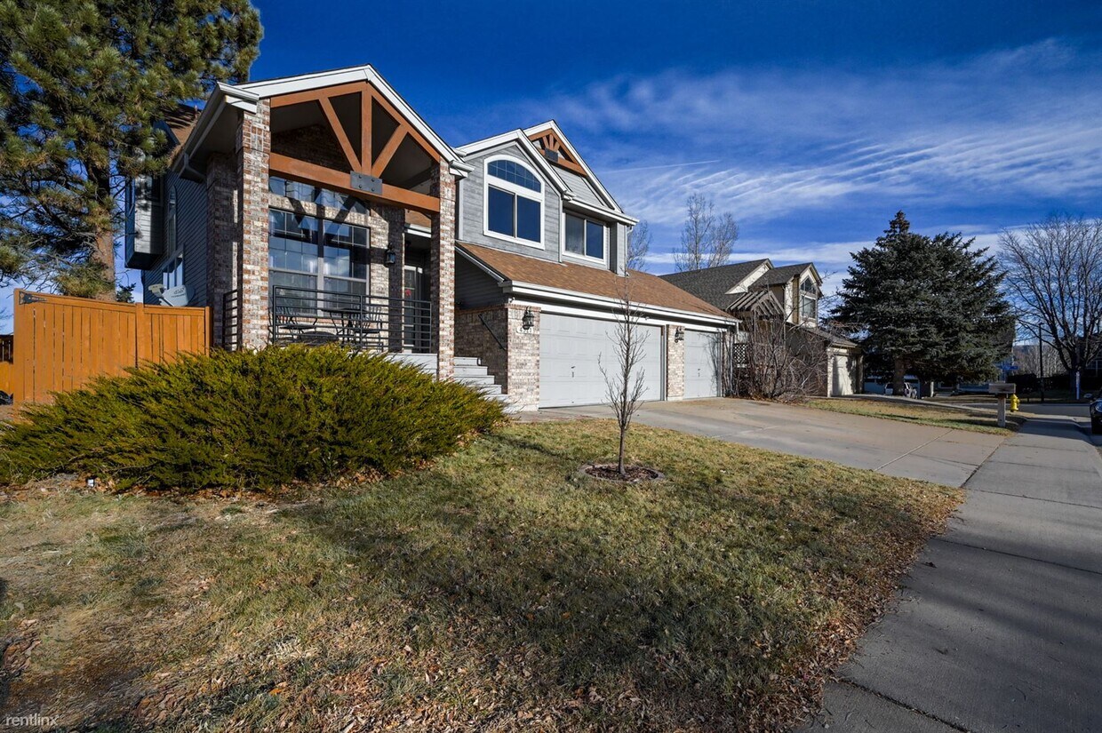 4 br, 3.5 bath House - 4321 Old Windmill Way - Alquileres en Castle ...