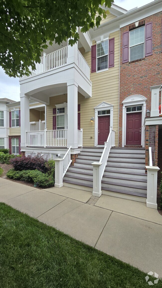 Colonial Grand at Brier Creek Loft Apartments for Rent - Raleigh, NC ...