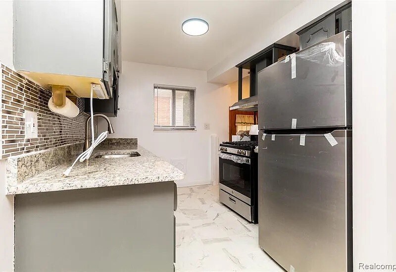 28159 Gilbert Dr, Warren, MI 48093 - House Rental in Warren, MI ...