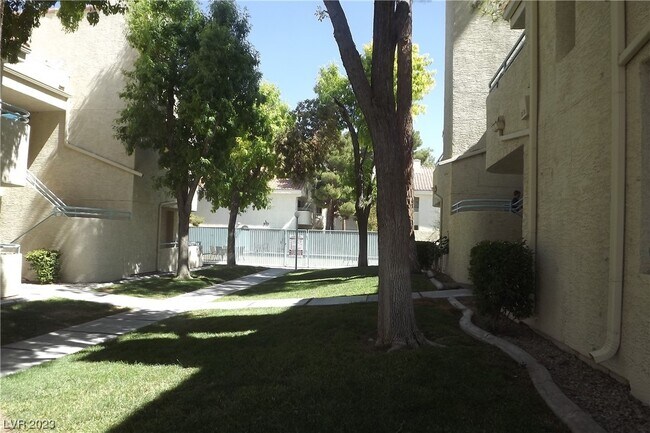 870 N Sloan Ln Unit 101, Las Vegas, NV 89110 - Condo for Rent in Las ...