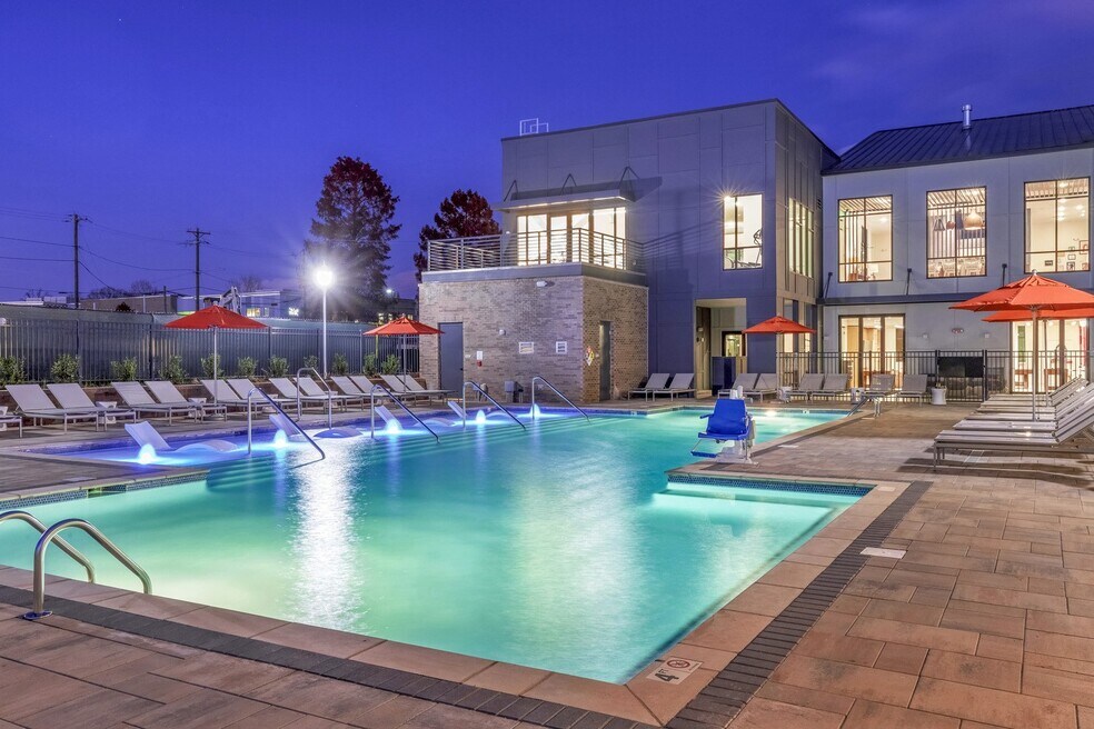 Apartments for Rent with Yard in Wesley Heights, Charlotte | Apartments.com