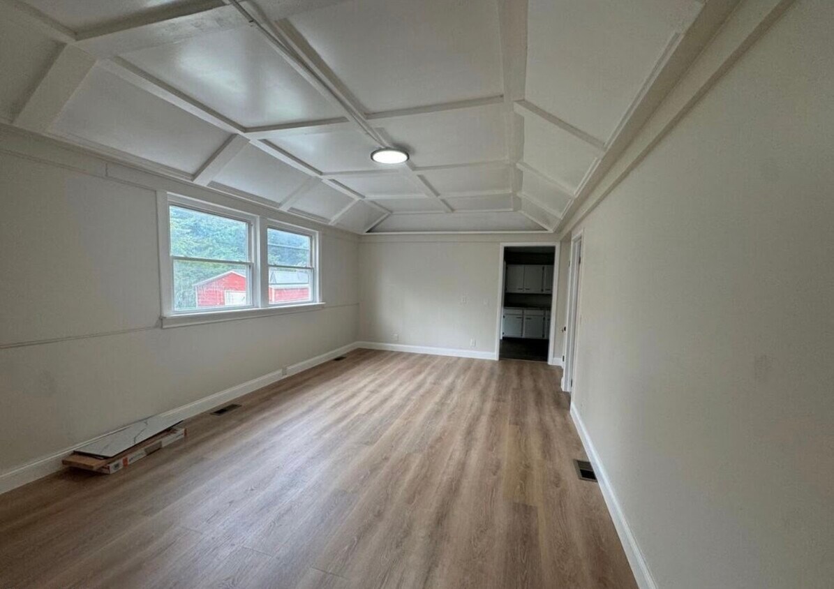 14 Chatham St Unit 1, Nassau, NY 12123 - 14 Chatham St Nassau, NY 12123 | Apartments.com