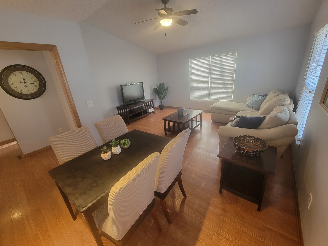 7804 Eby St Unit 4, Overland Park, KS 66204 - 7804 Eby St Overland Park ...