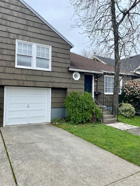 5529 Se Powell Blvd, Portland, OR 97206 - Townhome Rentals in Portland ...