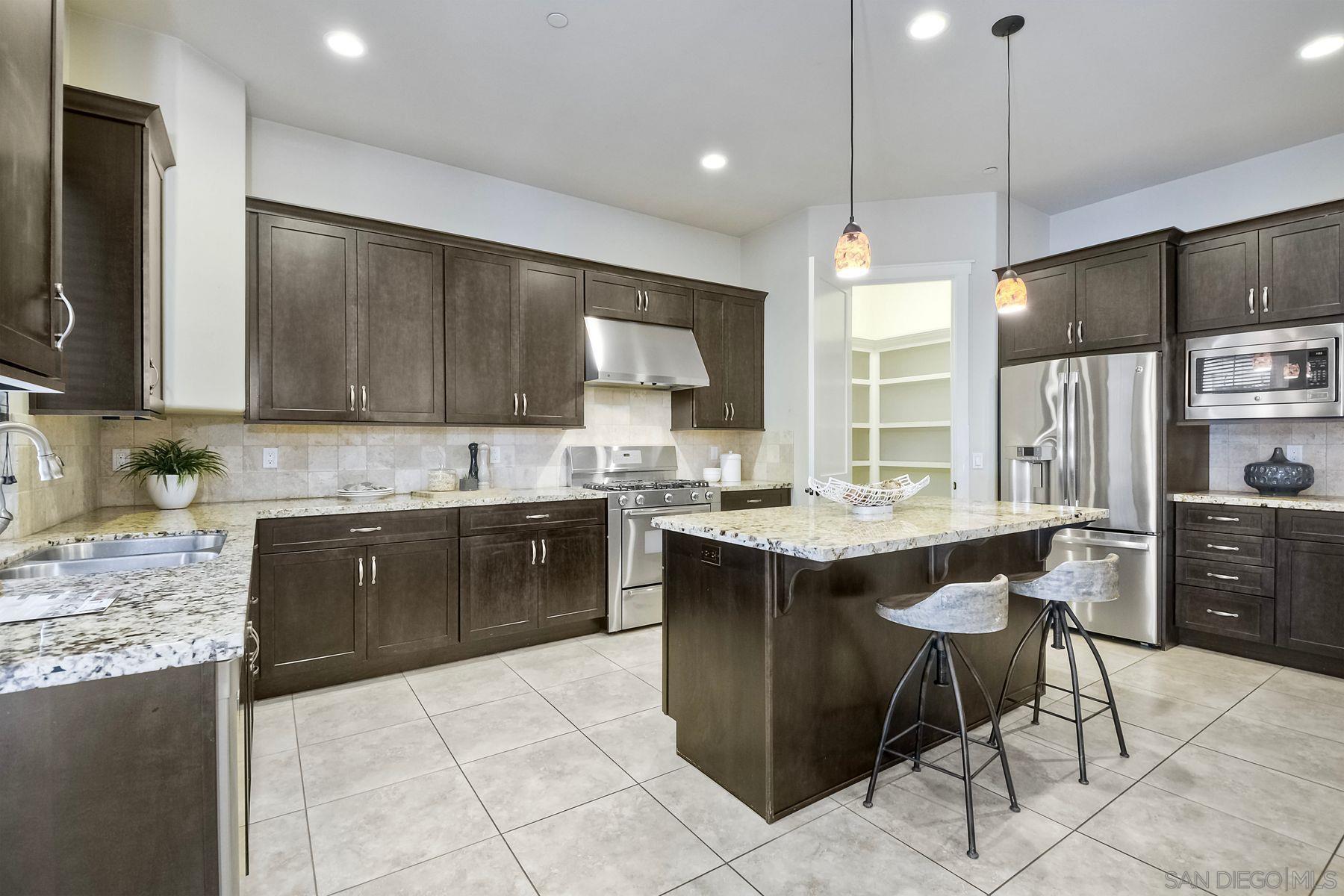 13222 Vista View Ct, Poway, CA 92064 - House Rental in Poway, CA ...