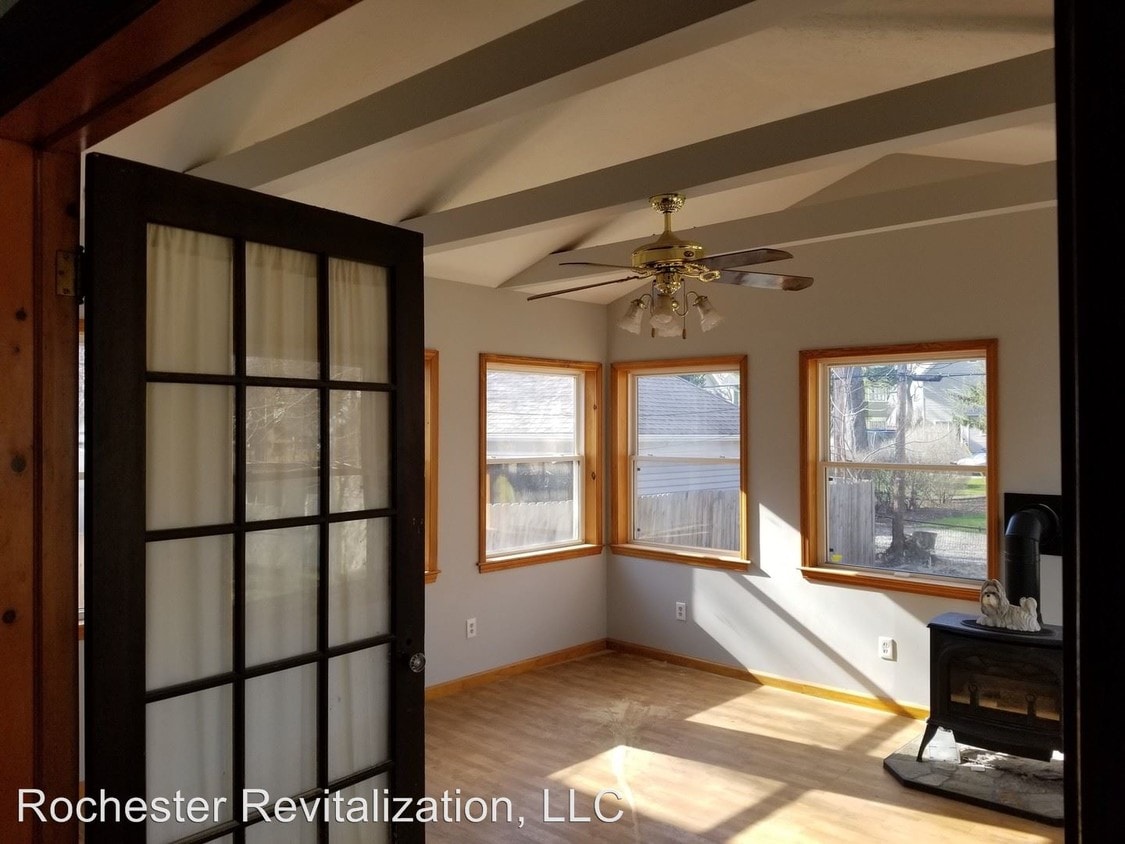 520 Clay Ave, Rochester, NY 14613 - House Rental in Rochester, NY ...