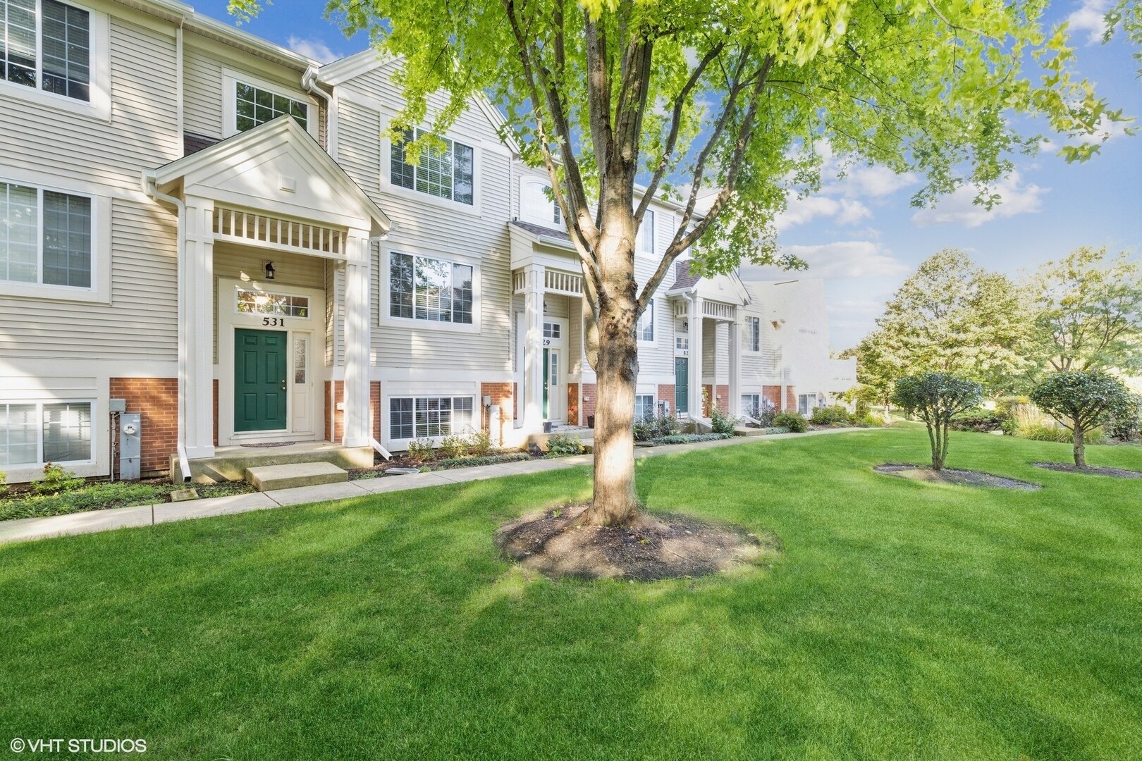 531 Cary Woods Cir, Cary, IL 60013 - Townhome Rentals in Cary IL ...