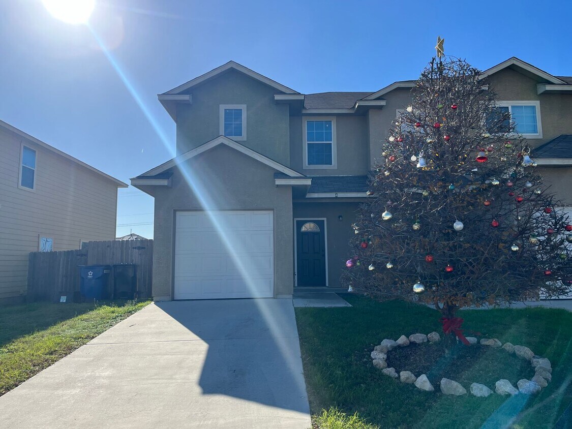 16825 Showdown Path, Selma, TX 78154 - House Rental in Selma, TX ...