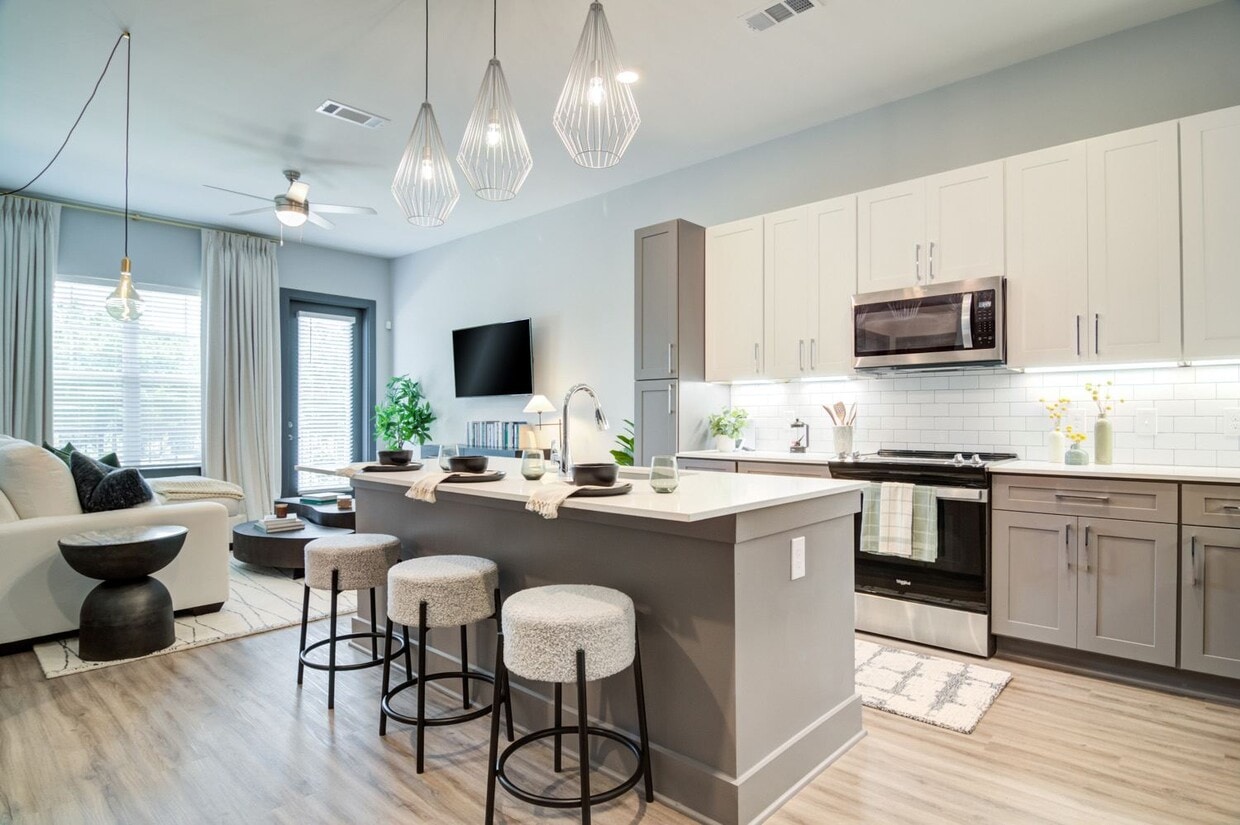 The Collier Sugar Hill Luxury Apartments - 1100 Peachtree Industrial ...