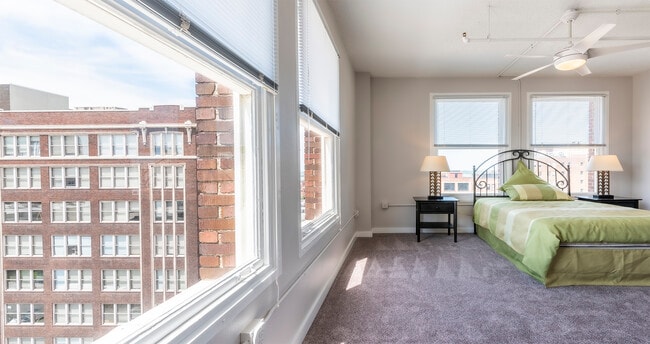 KC Loft Central - 127 W 10th St Kansas City, MO - Apartments for Rent ...