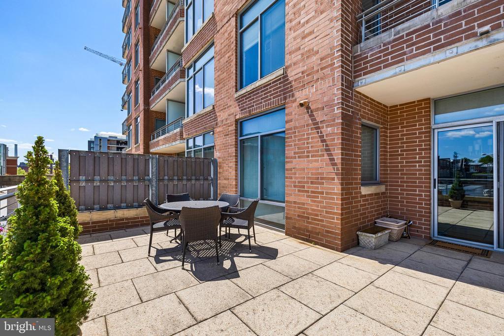1400 Lancaster St Unit 307, Baltimore, MD 21231 - Room for Rent in ...