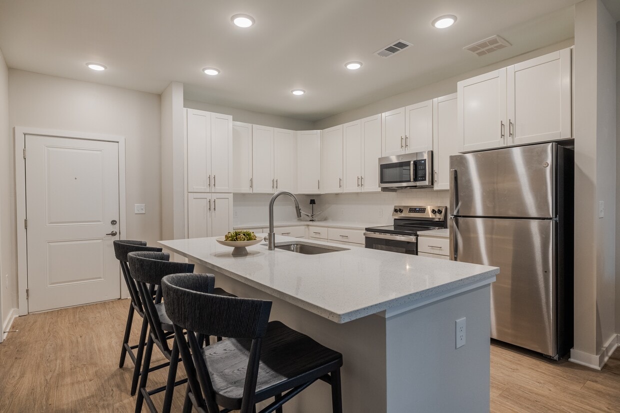 Madison Oaks - 100 Fair Oaks Dr Savannah, GA 31406 | Apartments.com