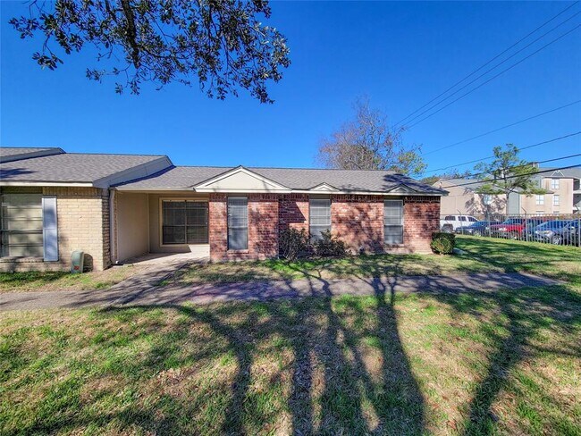 8801 Hammerly Blvd Houston, TX 77080 - Alquileres en Houston, TX ...