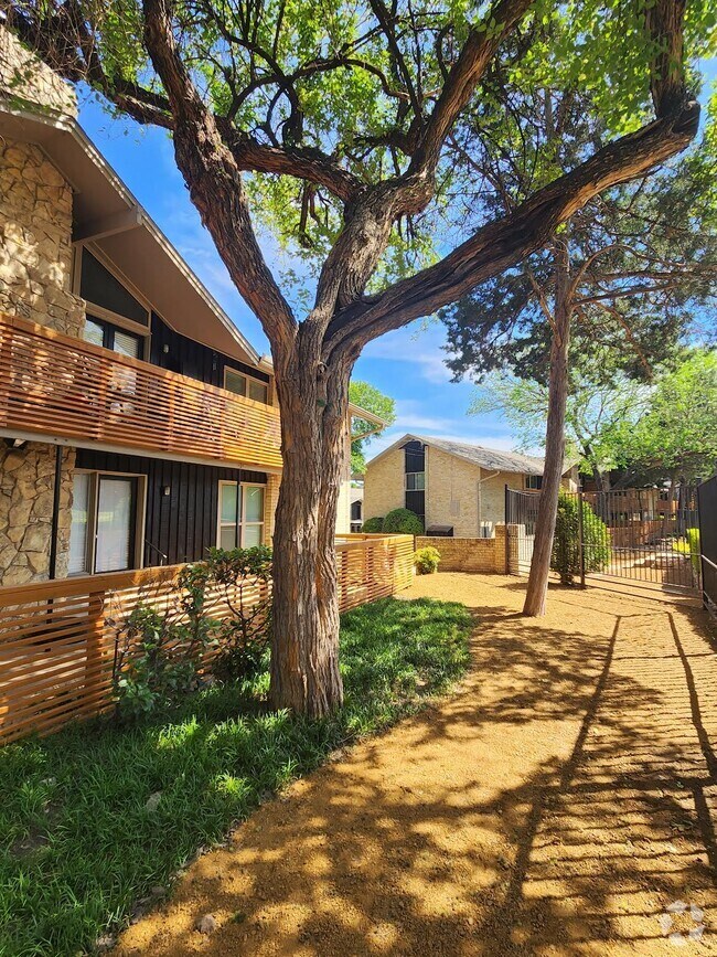 Kessler Apartments for Rent - Dallas, TX - Updated Today | Apartments.com