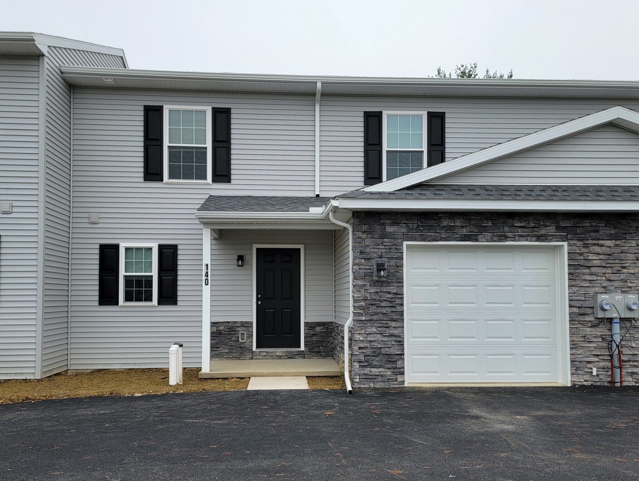 140 Robert Cir, Lebanon, PA 17046 - Townhome Rentals in Lebanon PA ...