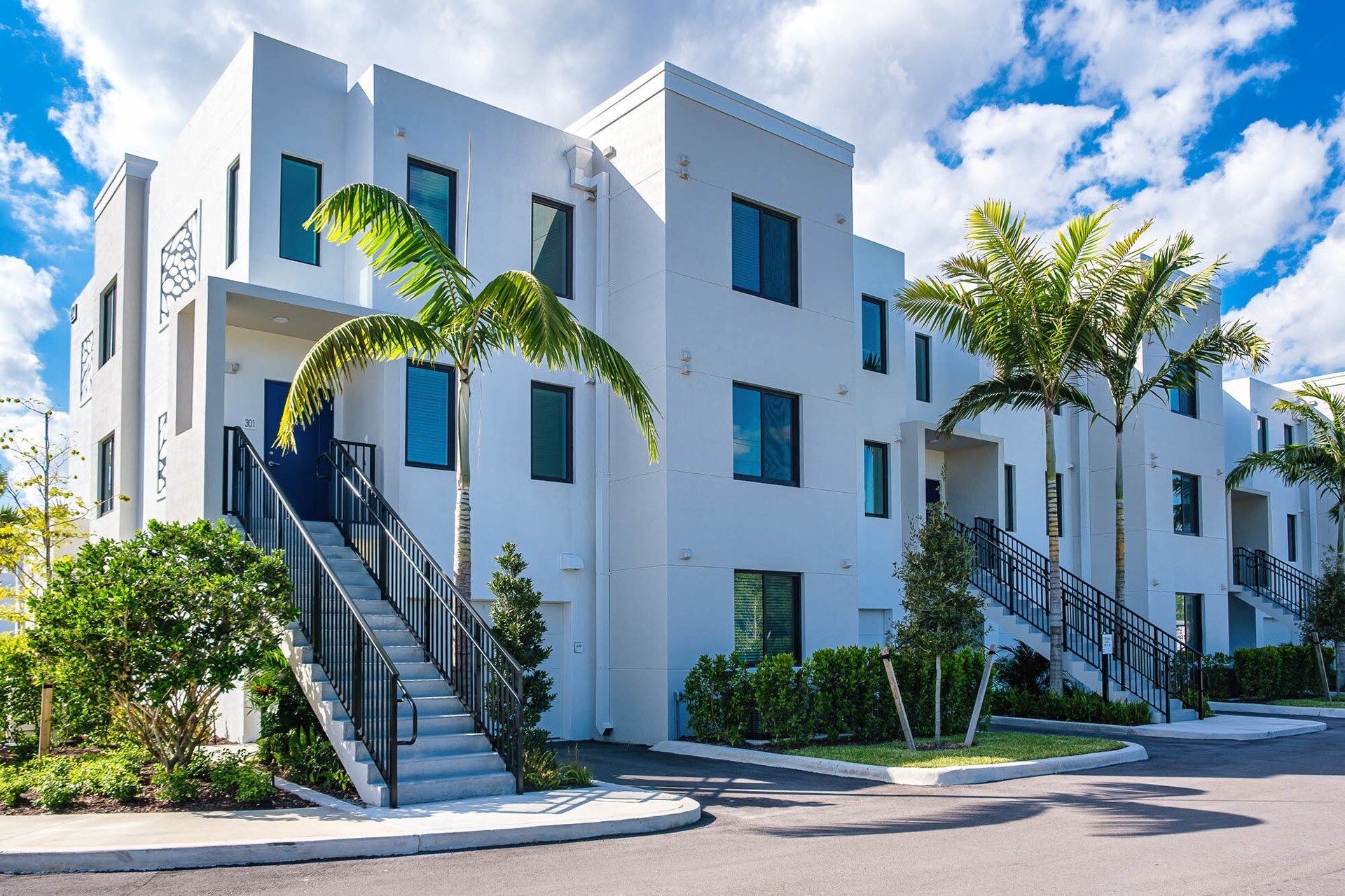 Altis Blue Lake - 6615 Waterfront Xing Lake Worth, FL 33467 ...