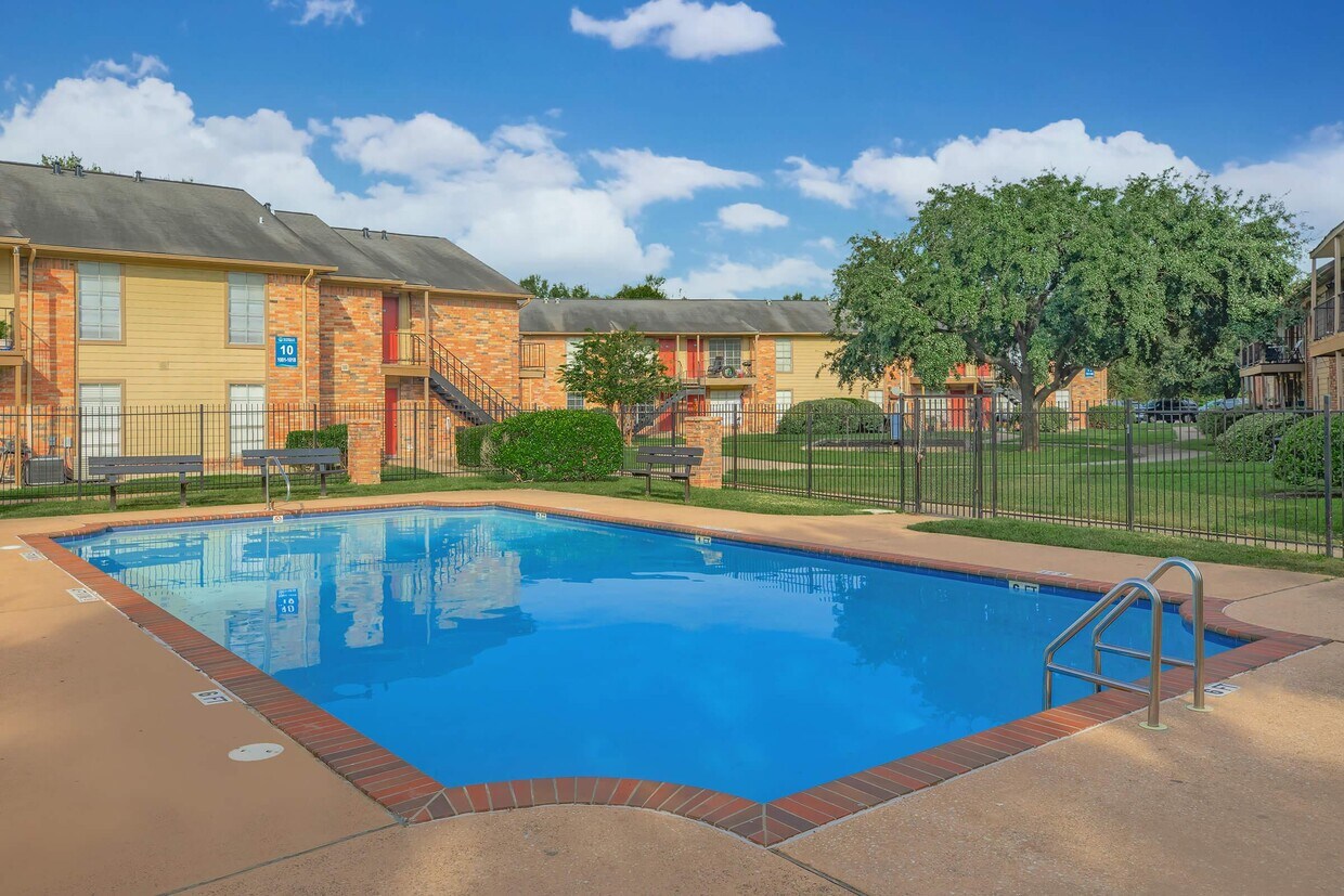 The Park at Vittoria Apartments - 12221 Fleming Dr Houston, TX ...