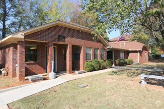 Summer Courtyard Apartments Rentals - Decatur, AL | Apartments.com