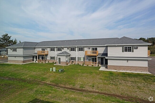 Woodland Heights Manor Apartments for Rent with High Ceilings ...