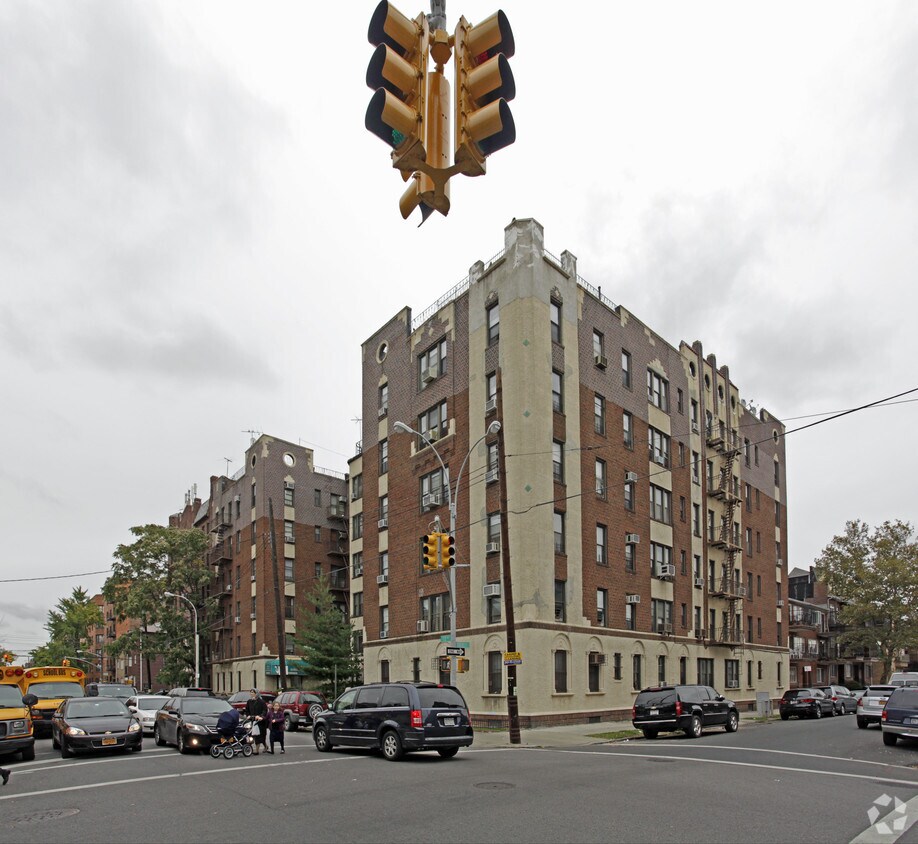 4711 12th Ave, Brooklyn, NY 11219 - 4711 12th Ave Brooklyn, NY 11219 ...