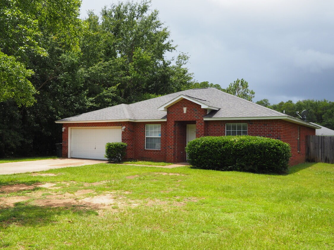 5 Bay Cir, Foley, AL 36535 - House Rental in Foley, AL | Apartments.com