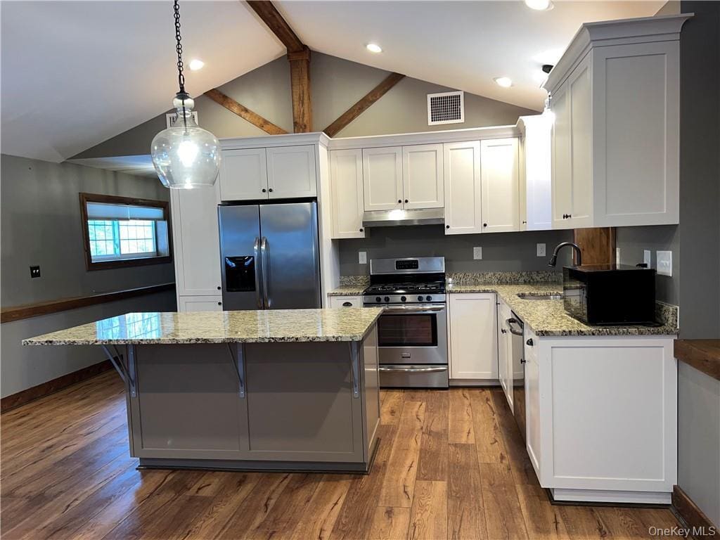 2561 NY-302, Middletown, NY 10941 - House Rental in Middletown, NY | Apartments.com