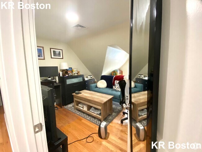 Powder House Square Military Apartments for Rent - Somerville, MA - 982 ...