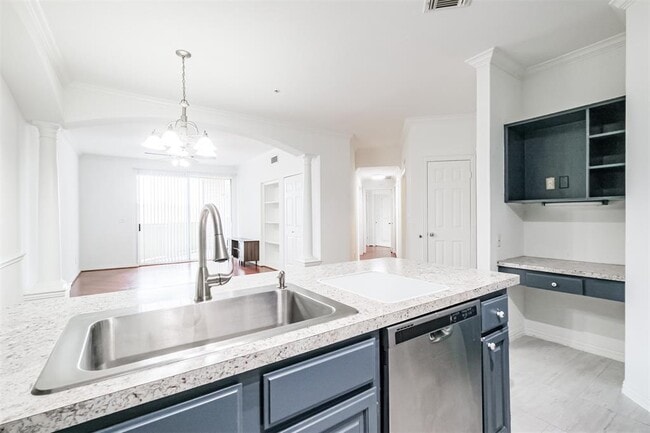 2100 Welch St Unit C209, Houston, TX 77019 - Condo for Rent in Houston, TX | Apartments.com