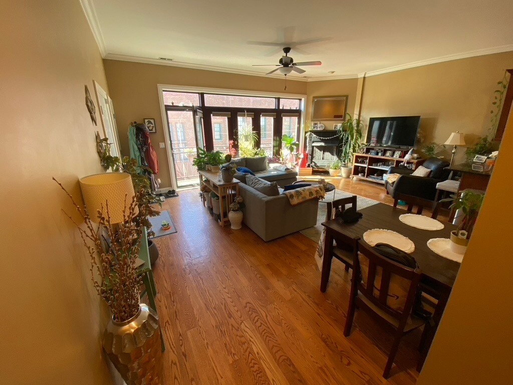 1610 W Augusta Blvd Unit 3W, Chicago, IL 60622 - Condo for Rent in ...