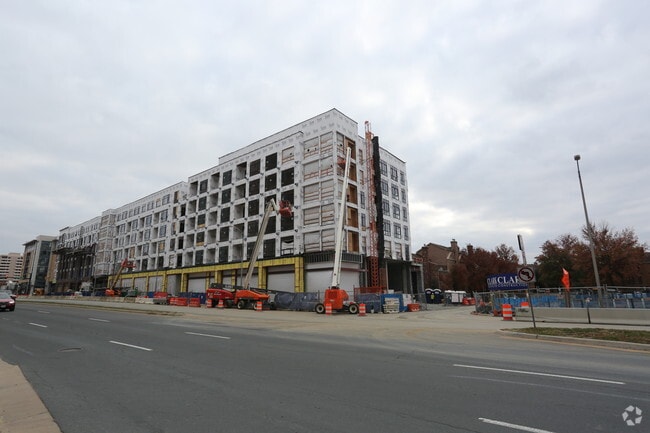 672 Flats Rentals - Arlington, VA | Apartments.com