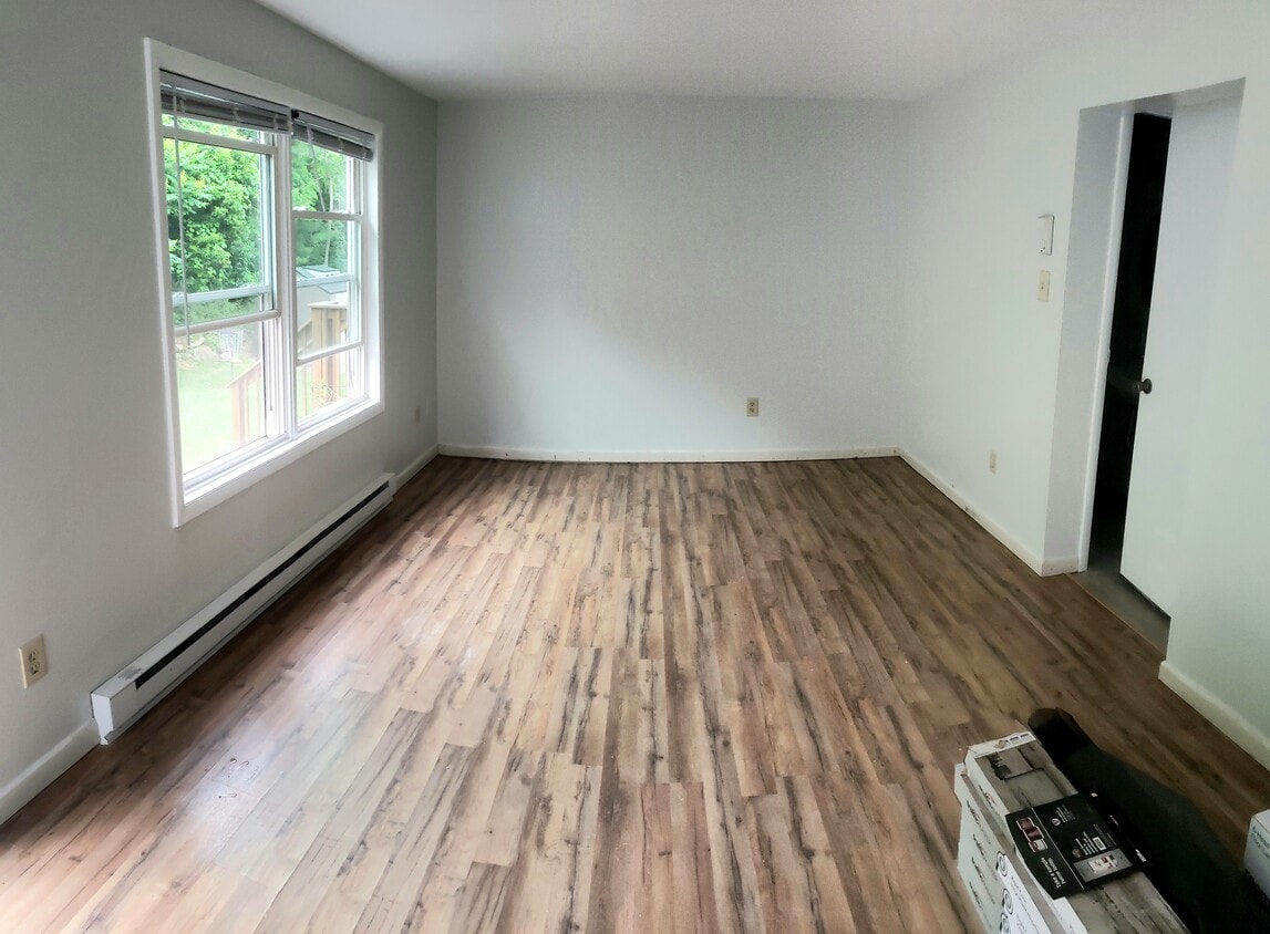 80 Wall St, Southbridge, MA 01550 - Townhome Rentals in Southbridge MA ...