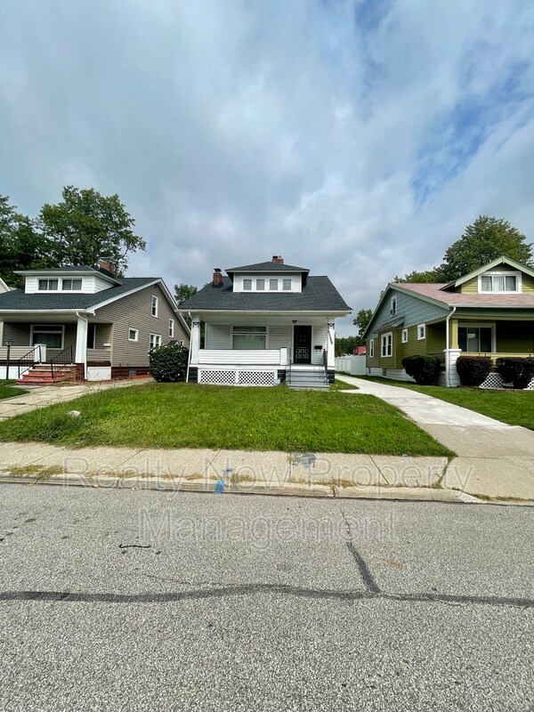 12211 Farringdon Ave, Cleveland, OH 44105 - House Rental in Cleveland ...
