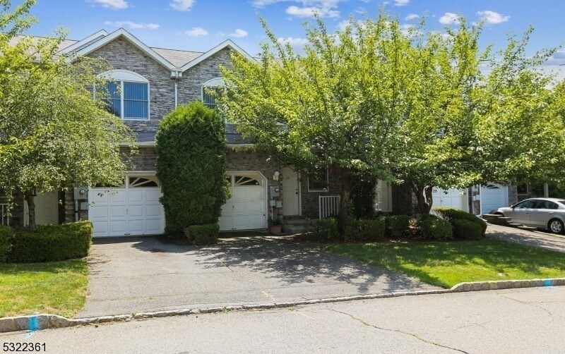 23 Wiley Ct, Morris Plains, NJ 07950 - Townhome Rentals in Morris ...