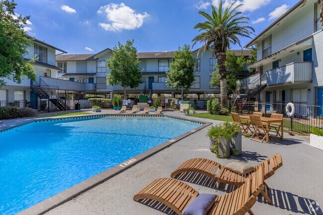 Bay Area Apartments for Rent with a Living Room - Corpus Christi, TX ...